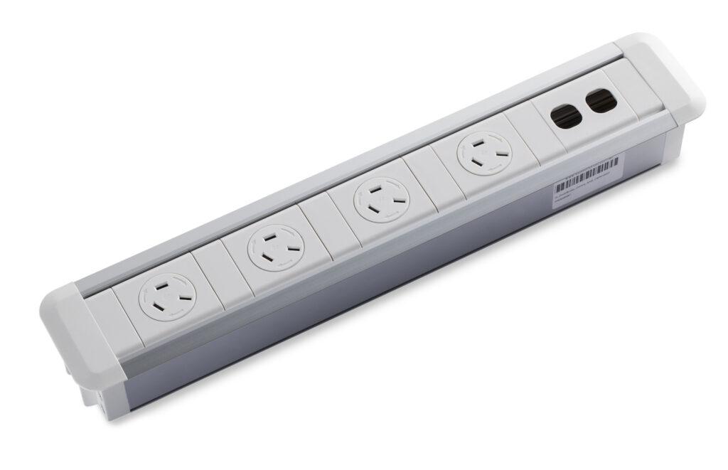 QUAD AUTO SWITCHED POWER MODULE 4 GPO :: Experienced Office Furniture